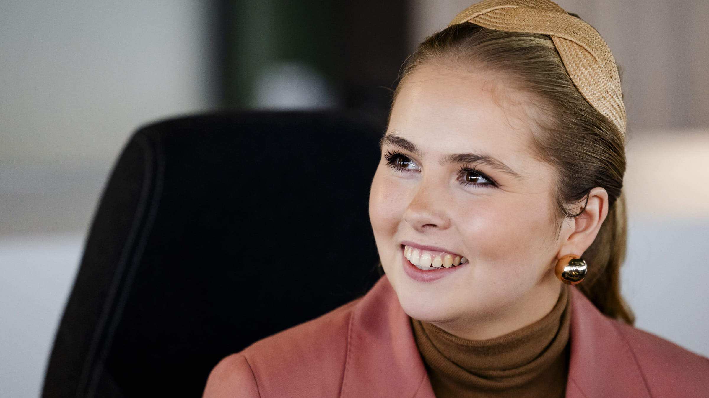 Prinses Amalia doopt het schip 'Den Helder' in Vlissingen - Blauw Bloed