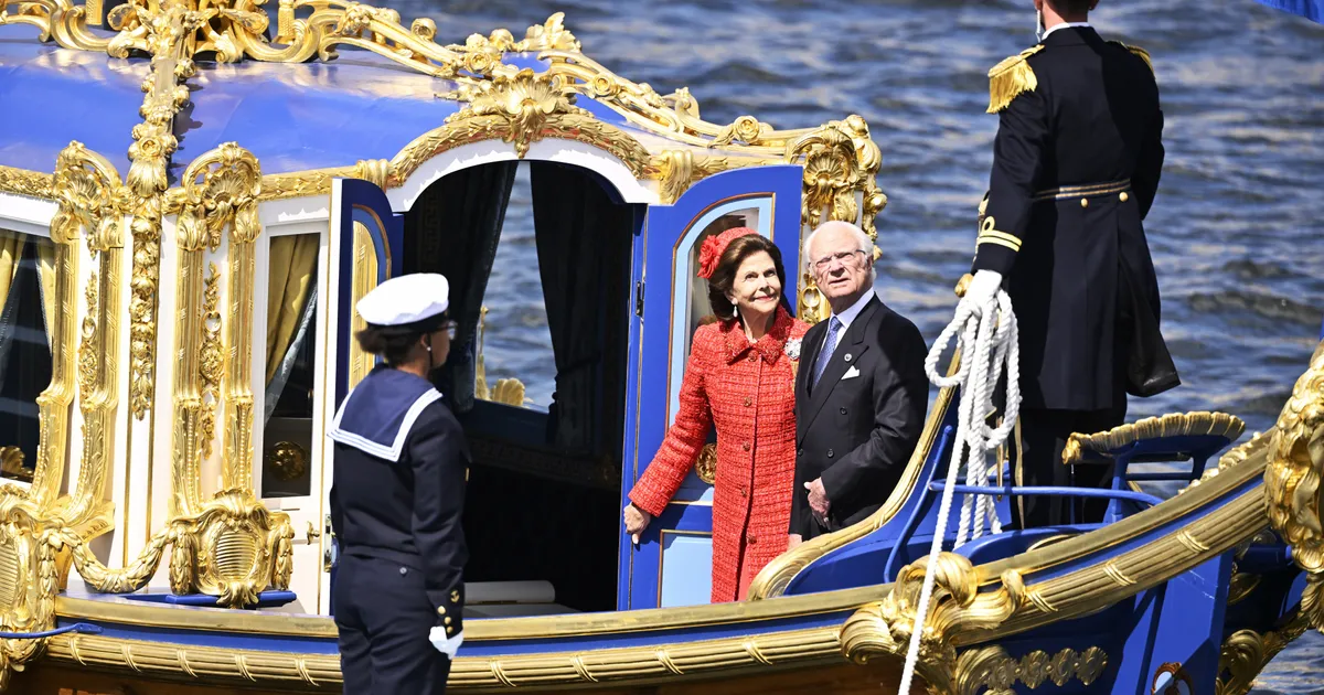 Carl Gustaf en Silvia vieren 50 jaar huwelijk met kerkdienst - Blauw Bloed