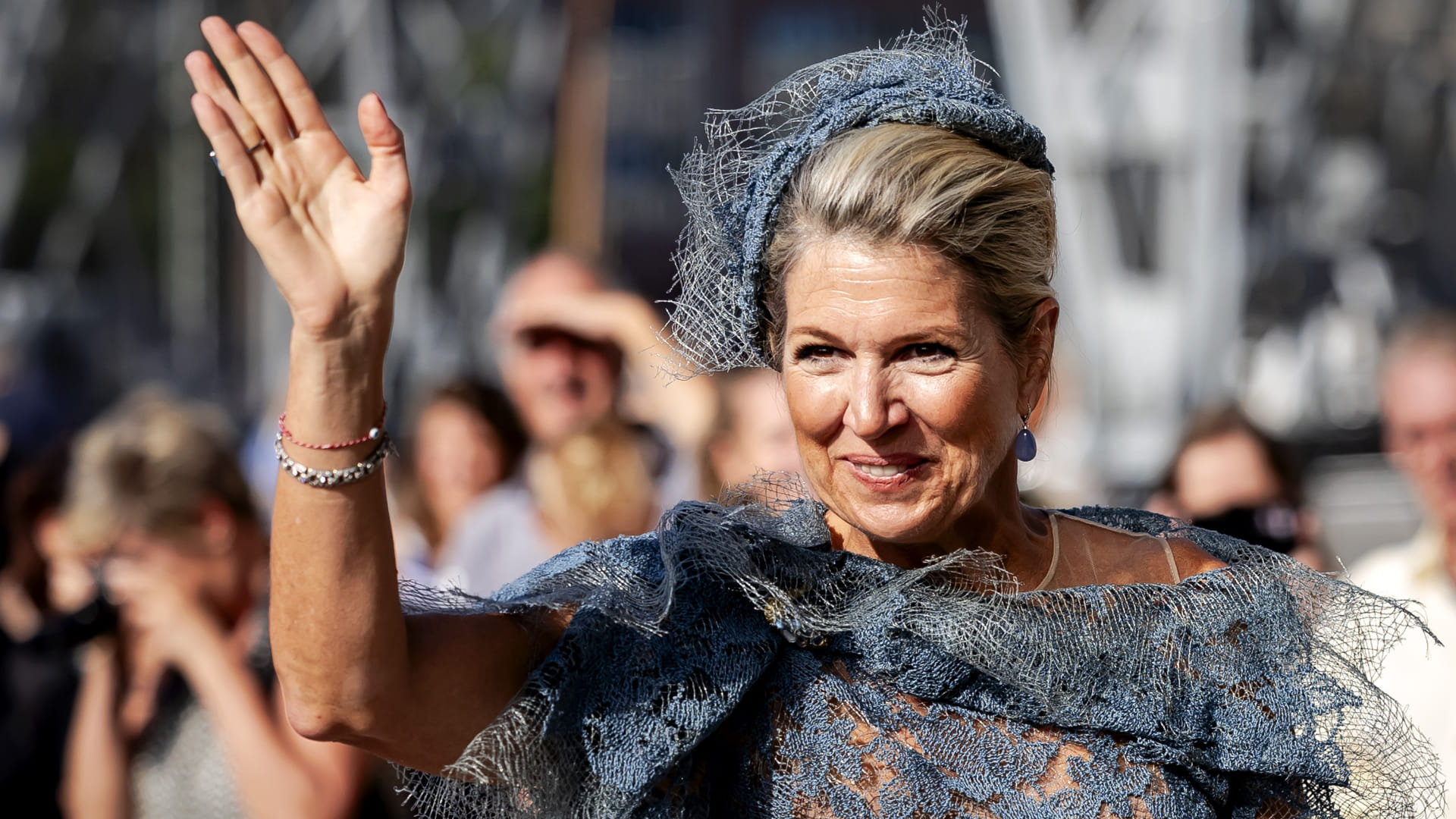 Outfit koningin Máxima streekbezoek Walcheren, Zeeland - Blauw Bloed